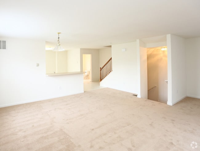 Valley Stream Village Townhomes - Newark, DE | ForRent.com