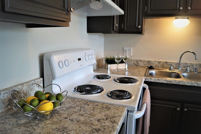 Crystal Tree Apartments - Fresno, CA | ForRent.com