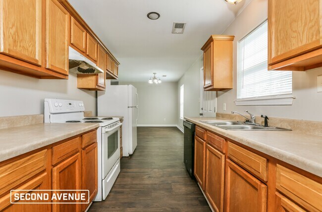 209 Glenn Oak Dr House - House Rental in Benton, AR | ForRent.com