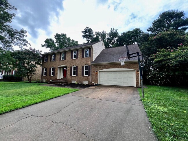 Large 6 bedroom home with Pool in Virginia... - House Rental in ...