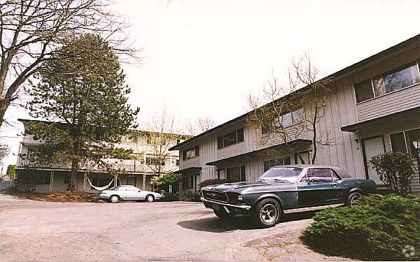 Canyon Crest Apartments | Portland, OR | ForRent.com