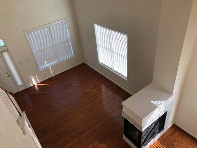 Jamerson Park! Twin Hickory!! End Unit TH - Townhome Rental in Glen ...