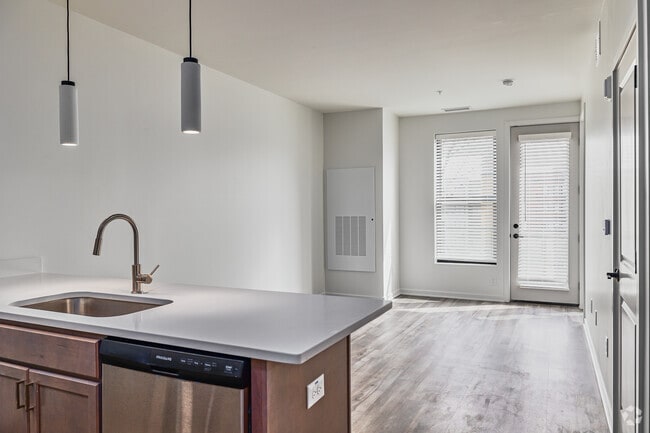 Case Western Reserve University | Off-Campus Housing Search