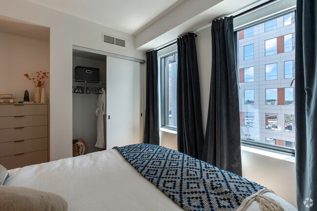 University of Massachusetts Boston | Off-Campus Housing Search