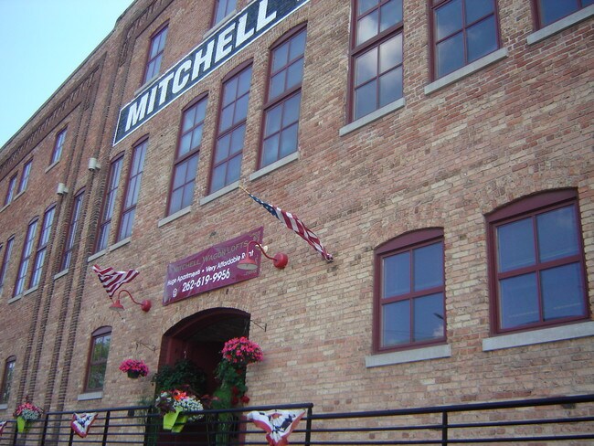 Mitchell Wagon Lofts - Racine, WI | ForRent.com