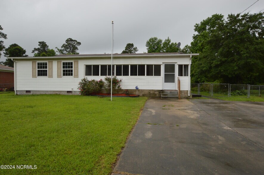 21 Victoria Rd - House for Rent in Jacksonville, NC | ForRent.com