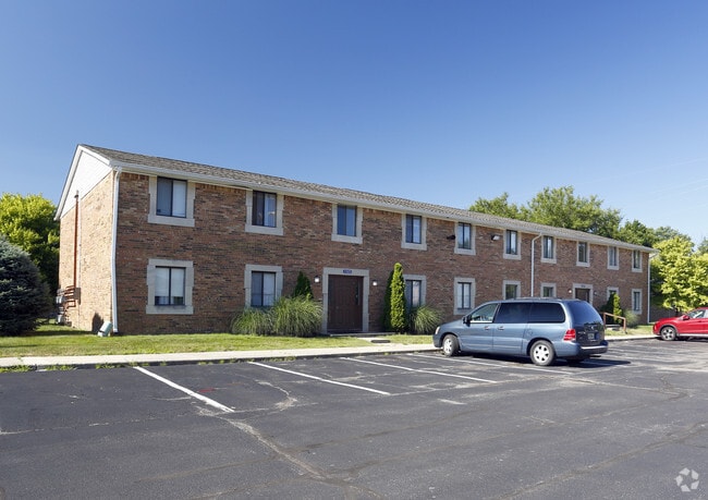 Knoll Ridge Townhomes & Apartments - Indianapolis, IN | ForRent.com