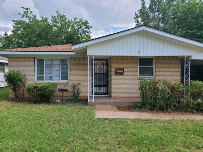 3 Bedroom 2 Bathroom house for rent in Abi... Rental - House Rental in ...