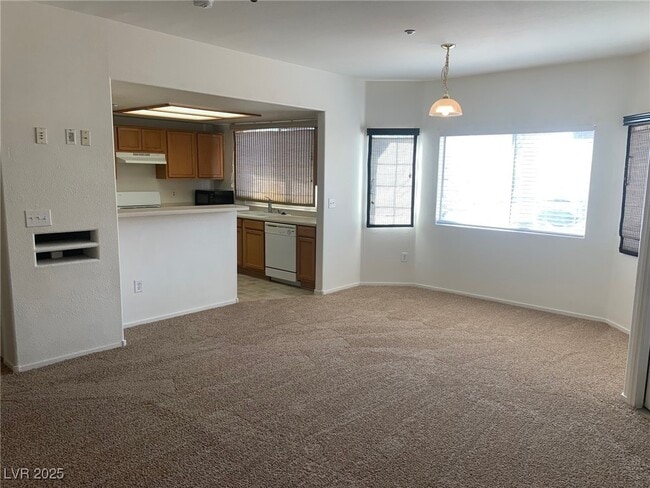 833 Aspen Peak Loop Unit 1626 Off-Campus Housing, Henderson, NV