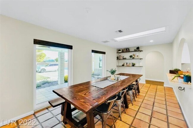 COMING SOON: Single Story 5 Bd, 4 Bth, Inc... Rental - House Rental in ...