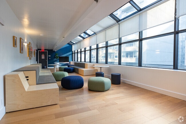 FOUND Study Midtown East - Student/Intern Apartments - New York, NY ...