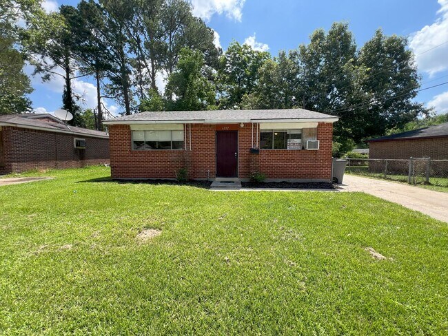 2 Bedroom 1 Bath home located in Baton Rou... - House Rental in Baton ...