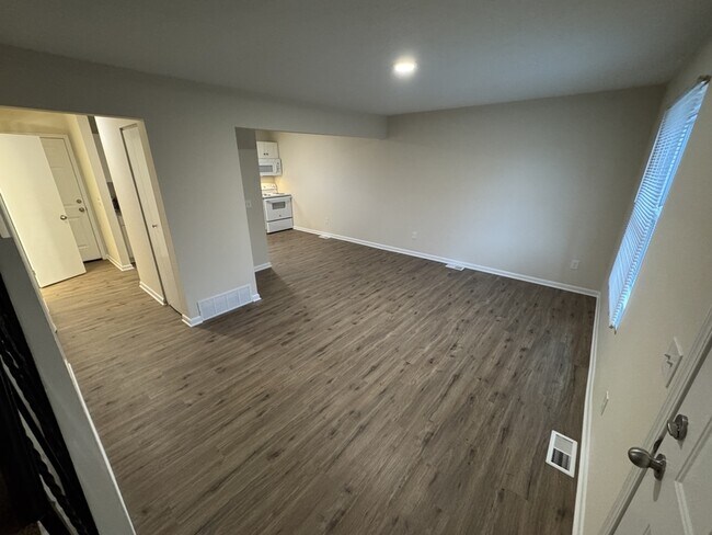 956-988 W. Liberty St. - 956-B Condo - Condo for Rent in Medina, OH ...