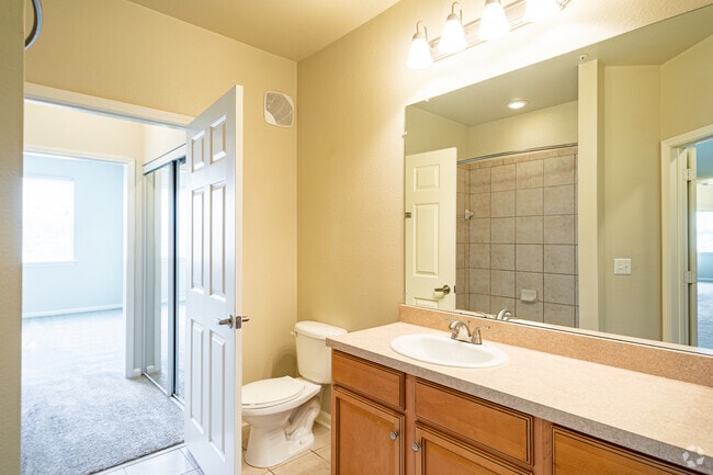 Arden Place Apartments | University of Virginia | Off-Campus Housing Search