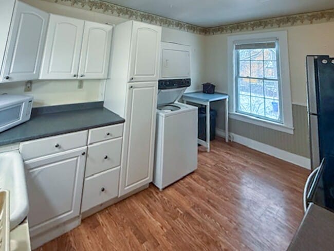 30-32 Sherman St - Lakefront Living, Right in the Heart of Burlington ...