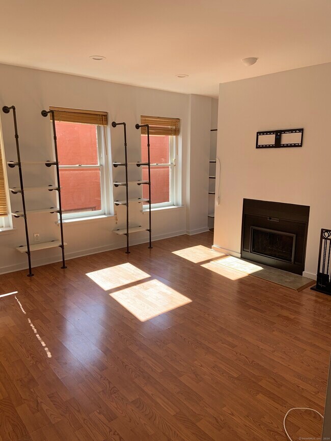 131 Washington St Unit 403 - Condo for Rent in Norwalk, CT | ForRent.com