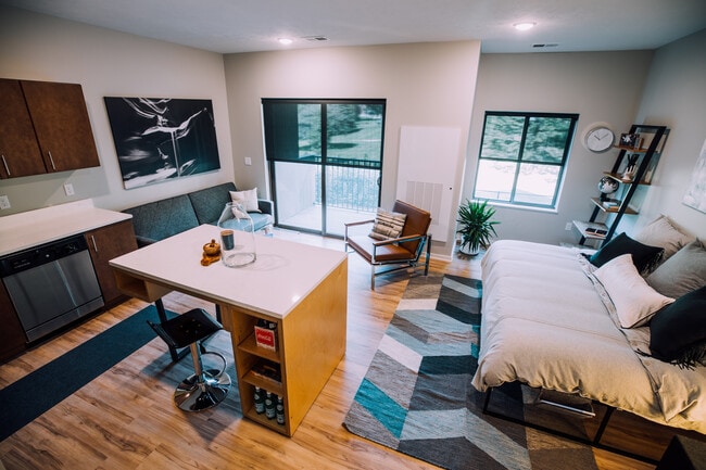 Creighton University | Off-Campus Housing Search