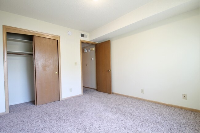 Keystone Ridge Apartments - Omaha, NE | ForRent.com