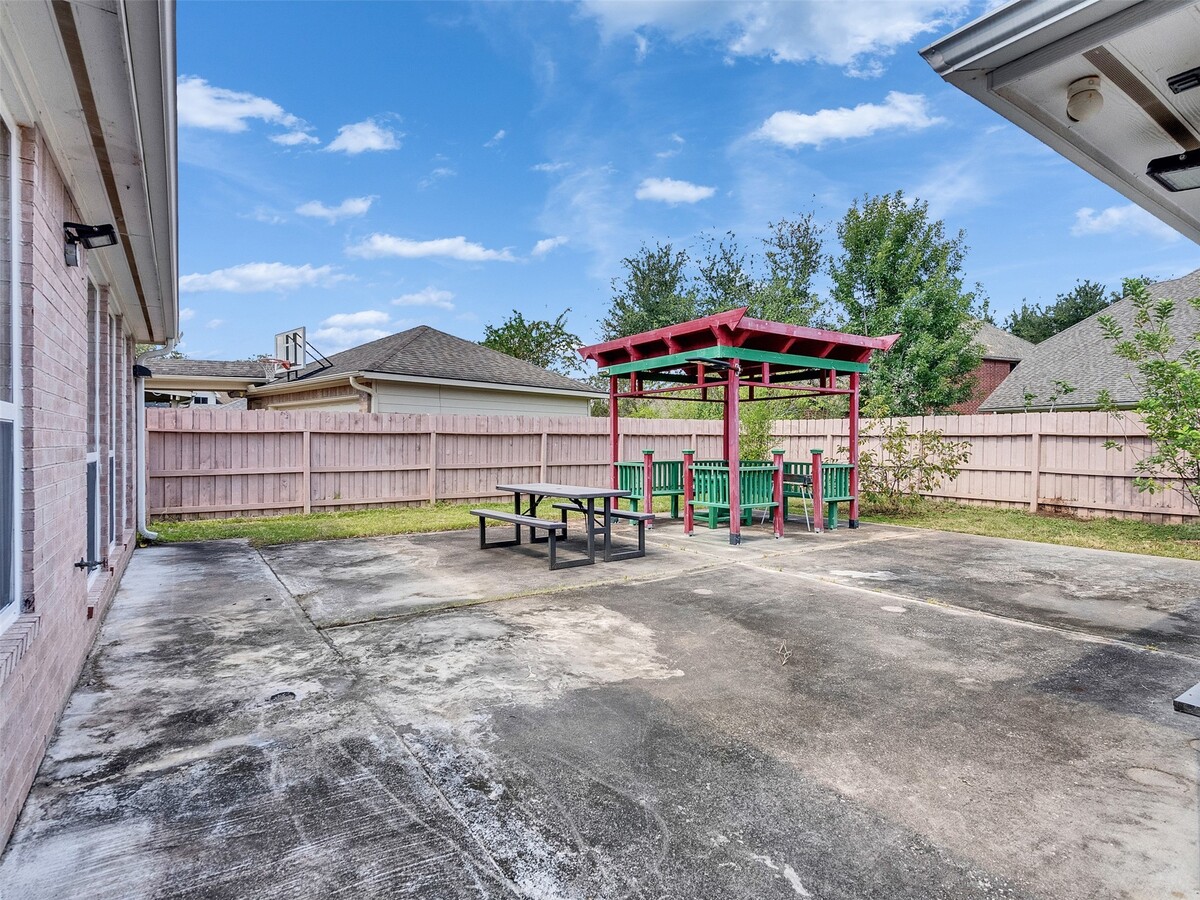 3902 Breaux Bridge Ln Off-Campus Housing, Sugar Land, TX