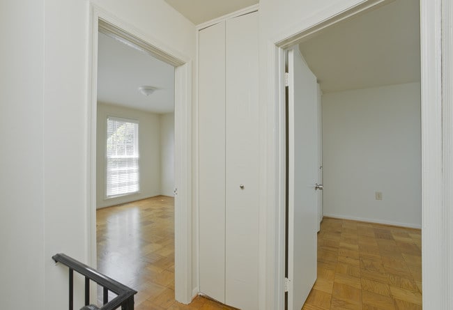 Ruxton Landing Apartments - Ruxton, MD | ForRent.com