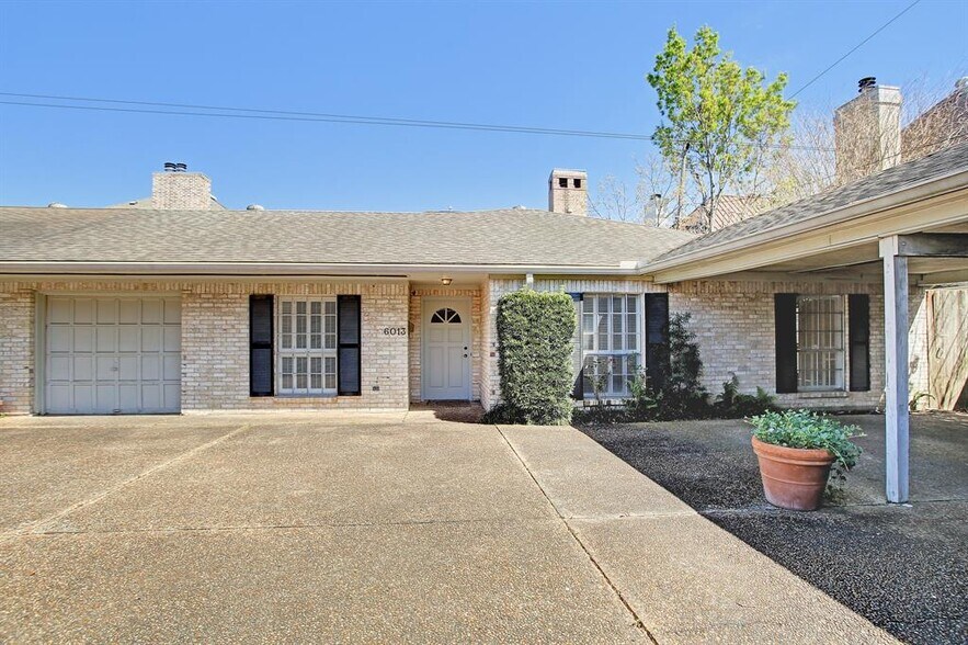 6013 Valley Forge Dr - Condo for Rent in Houston, TX | ForRent.com