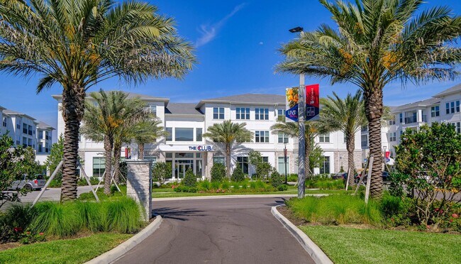 Altis Grand Lake Willis Apartments - Orlando, FL | ForRent.com