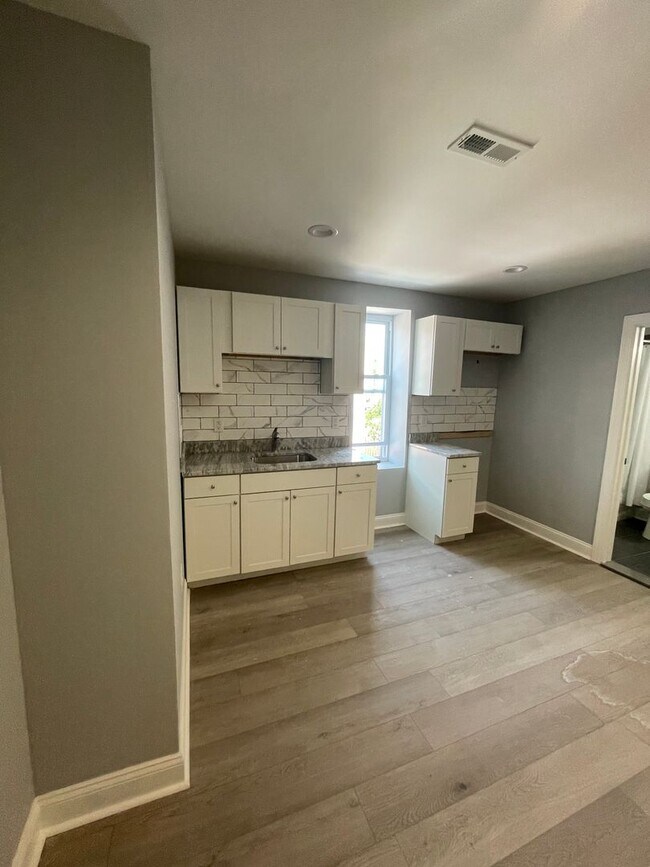 5239 W Jefferson Street Unit 2 - Philadelphia, PA | ForRent.com