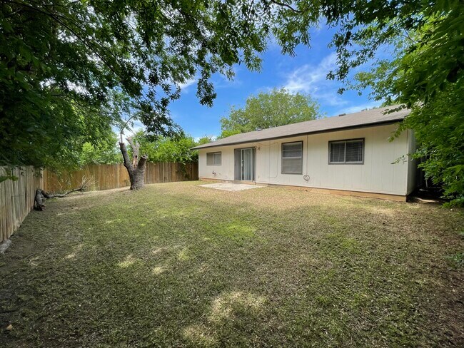 9627 Timber Path - House Rental in San Antonio, TX | ForRent.com