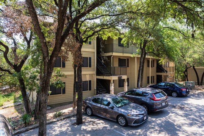 Waters At Barton Creek Apartments