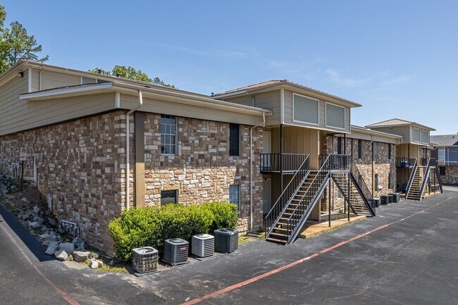 Residences at The Overlook Apartments - Little Rock, AR | ForRent.com