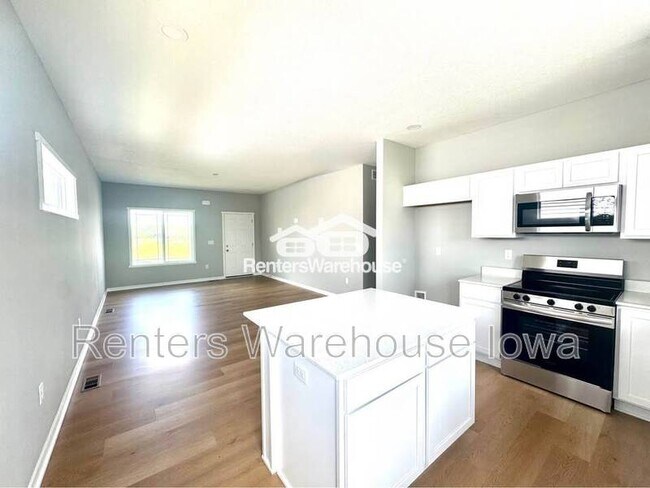 1006 Polk St House - House Rental in De Soto, IA | ForRent.com