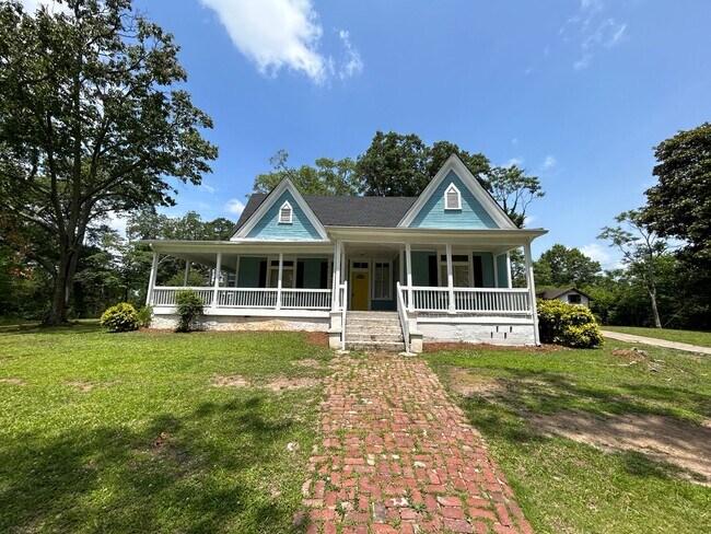 4/3 House in North Rome- $1,550 - House Rental in Rome, GA | ForRent.com