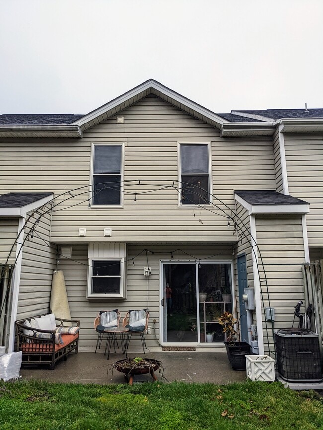 2360 Avalon Woods Dr - Townhome Rental in Harrisonburg VA | ForRent.com