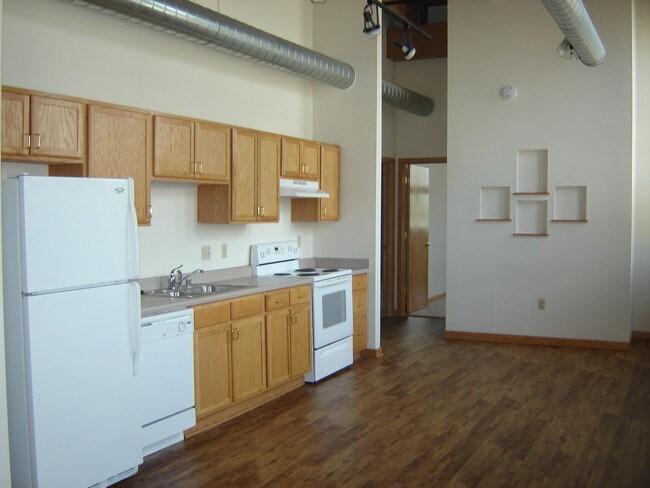 Mitchell Wagon Lofts - Racine, WI | ForRent.com