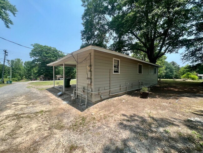 2307 Willow Springs Rd - House Rental in Little Rock, AR | ForRent.com