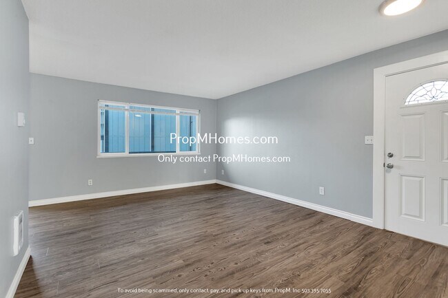 Well-Located 2-Bedroom Unit with Classic C... Unit 12345 SW Hall Blvd ...