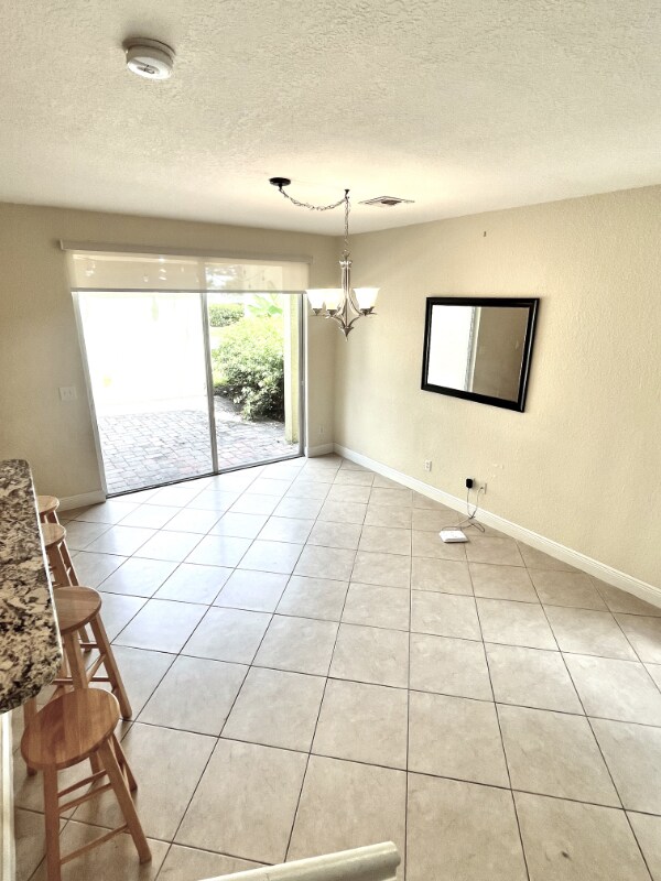 2033 SE Avon Park Dr Rental - Casas en Alquiler - Port Saint Lucie, FL ...