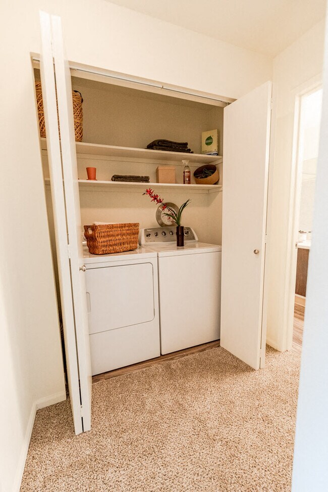 Signature Pointe Apartments - Kent, WA | ForRent.com