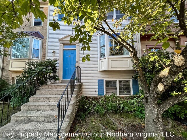 4 br, 3.5 bath House - 4239 Fox Lake Dr - House Rental in Fairfax, VA ...
