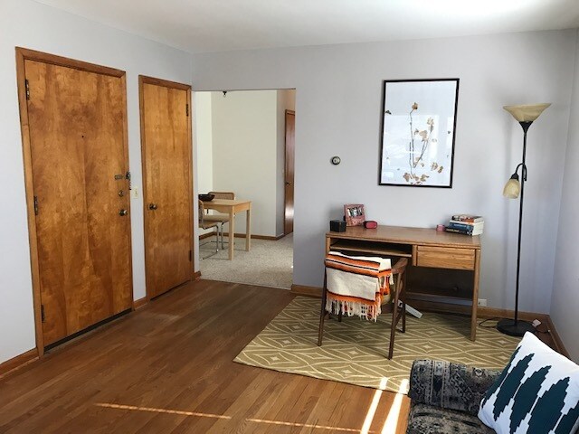 909 High St Unit 2 - Apartment for Rent | Madison, WI | Starting at ...